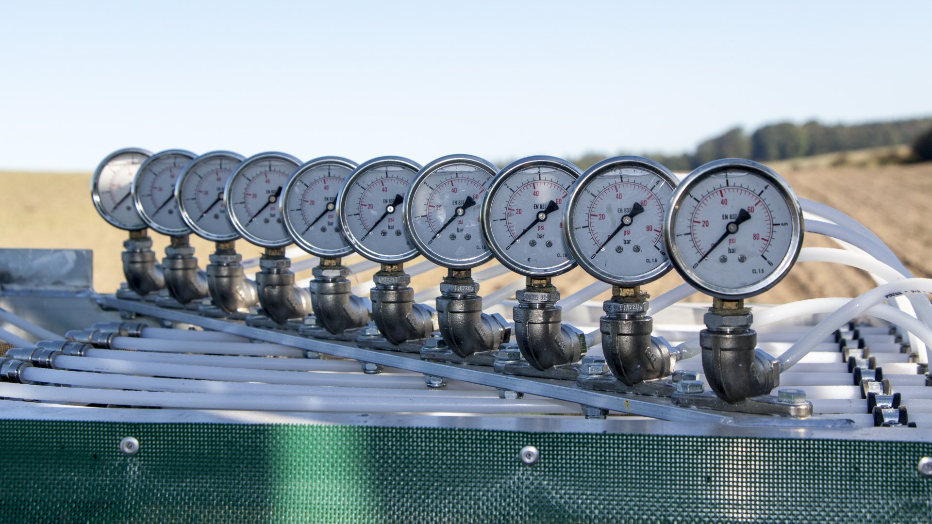 Testing pesticides in field trials - Danish Technological Institute