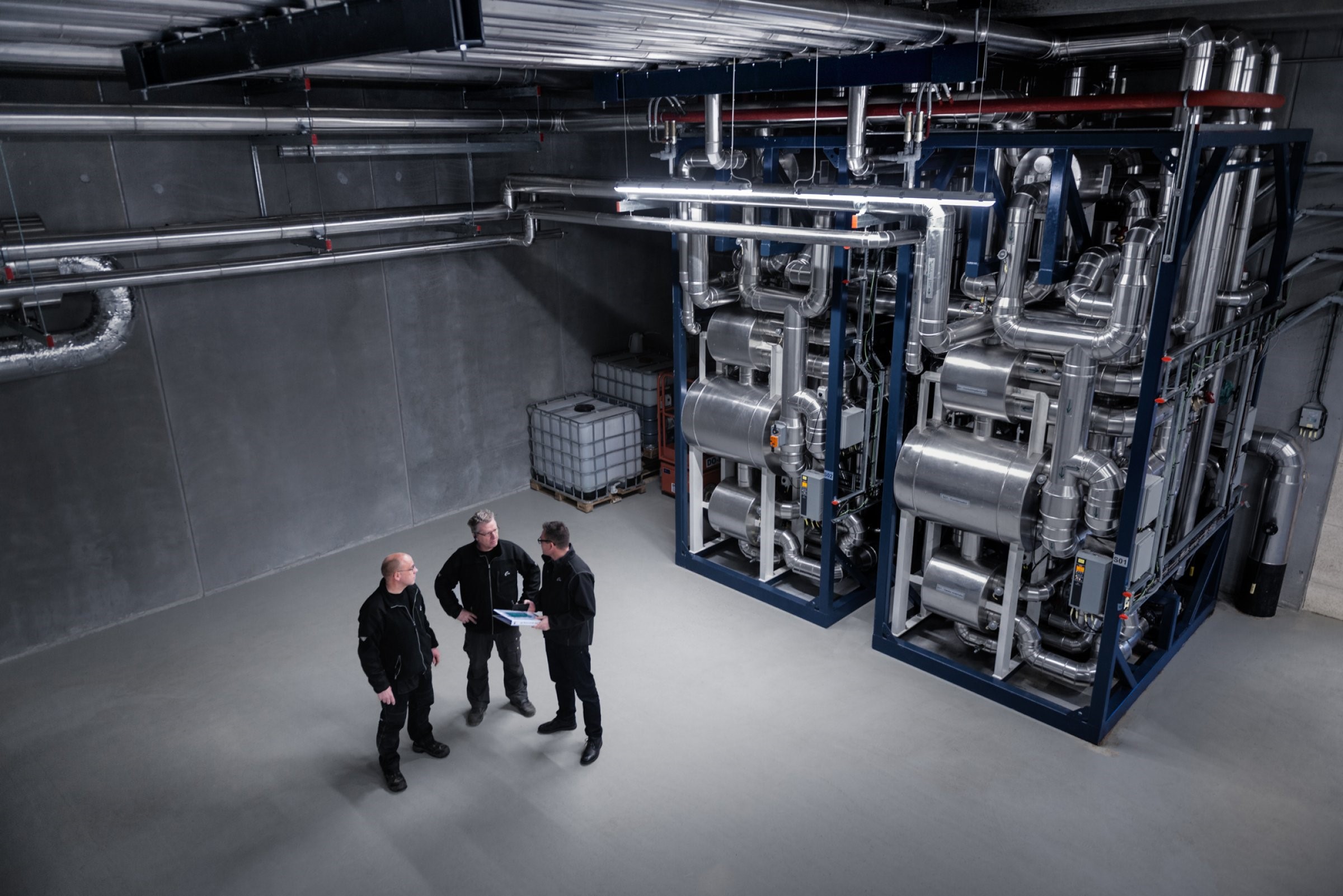 Optimization of large heat pumps using ambient air - Danish ...