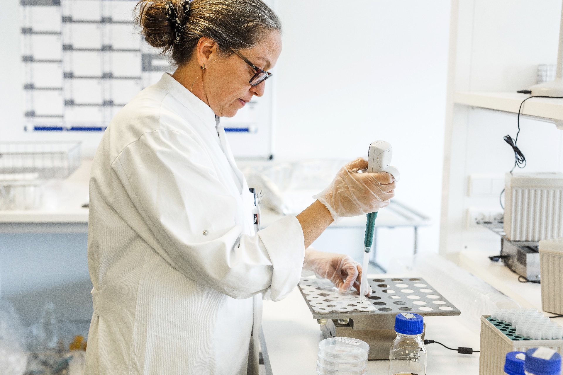 Microbial analysis - fish - Danish Technological Institute