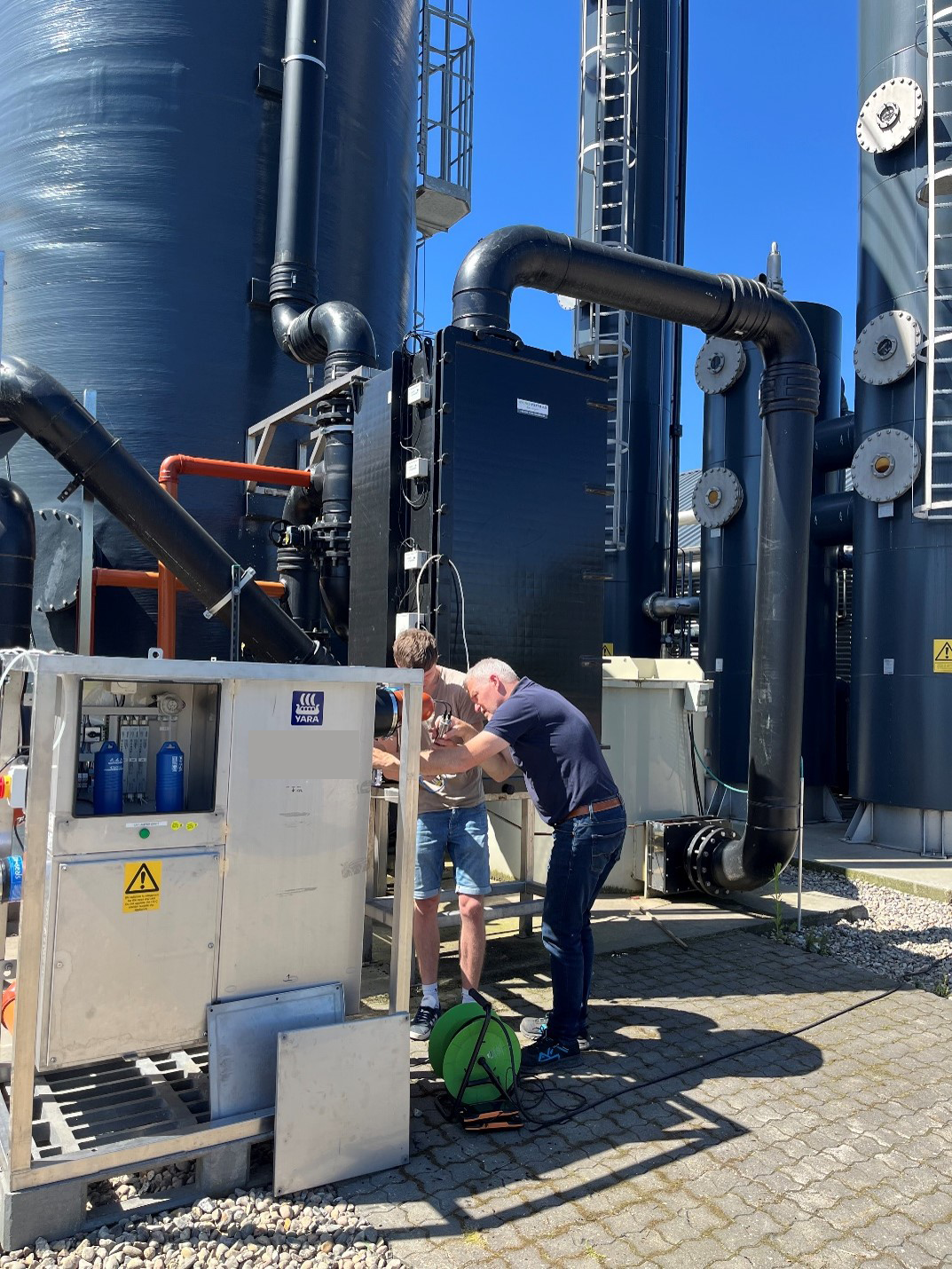 Measurement of impurities, trace components and volatile organic ...